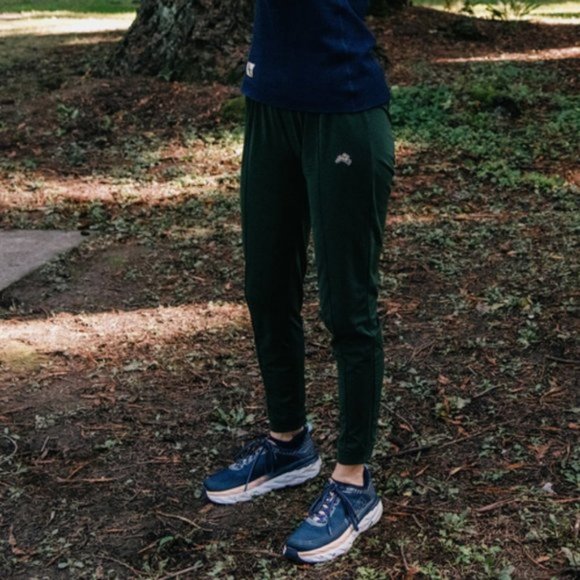 Tracksmith | Pants & Jumpsuits | Tracksmith Solomon Track Pants In ...